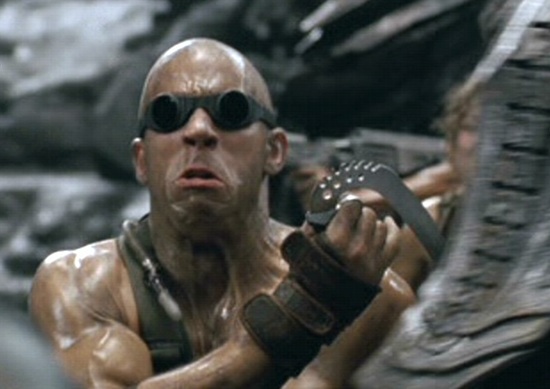 Riddick (Vin Diesel) Swing Blade Knives | The Prop Tank